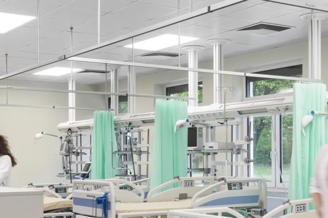 Well-equipped hospitals | Saint-Gobain